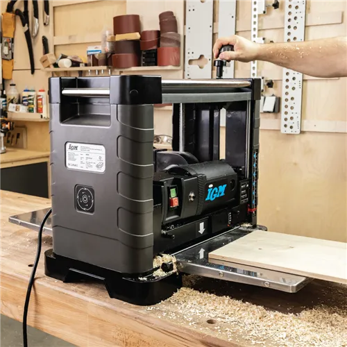 IGM PS33 Spiral Portable Thickness Planer | IGM Tools & Machinery